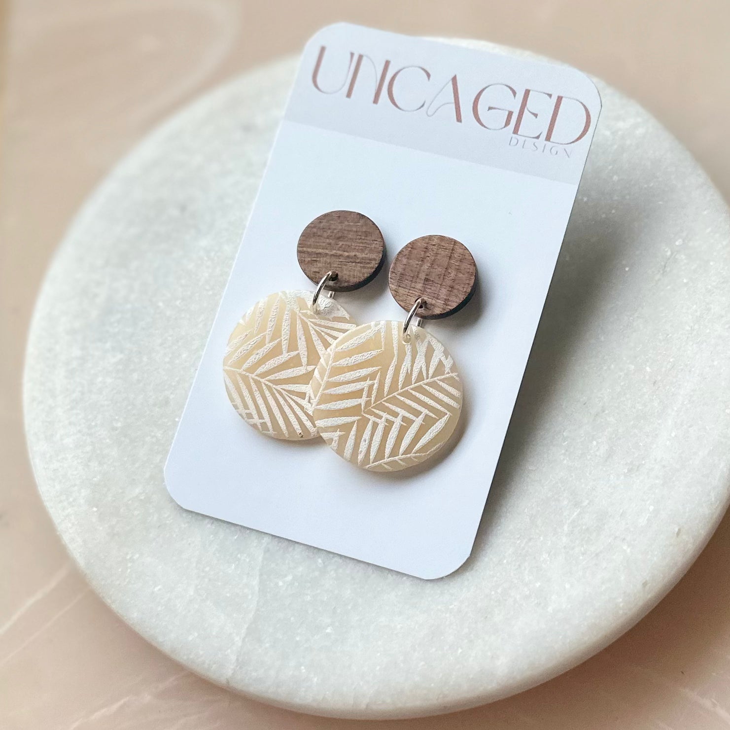 Neutral Palms – UNCAGED DESIGN